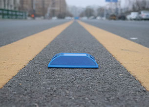 Reflective Road Stud: High Retroreflectivity for Highways, Urban ...