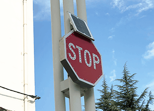 Solar Powered Crosswalk Signs With Flashing Lights