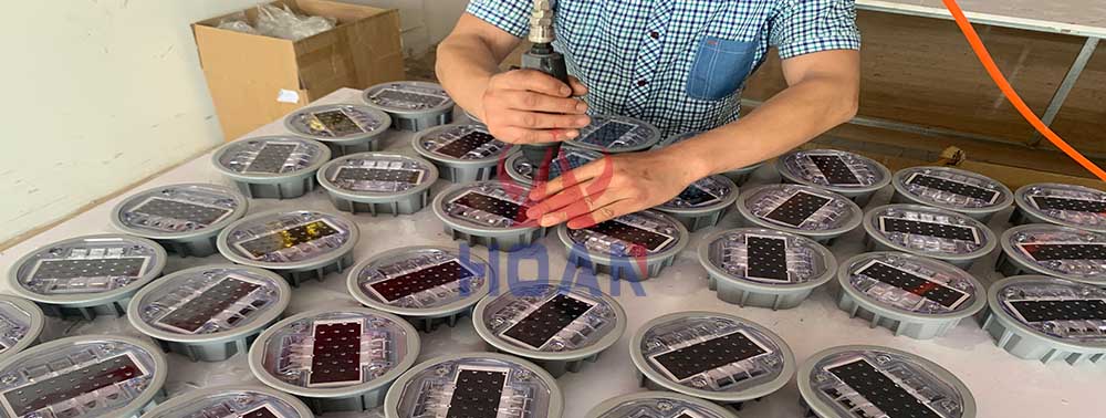 Driving features set by Road Studs