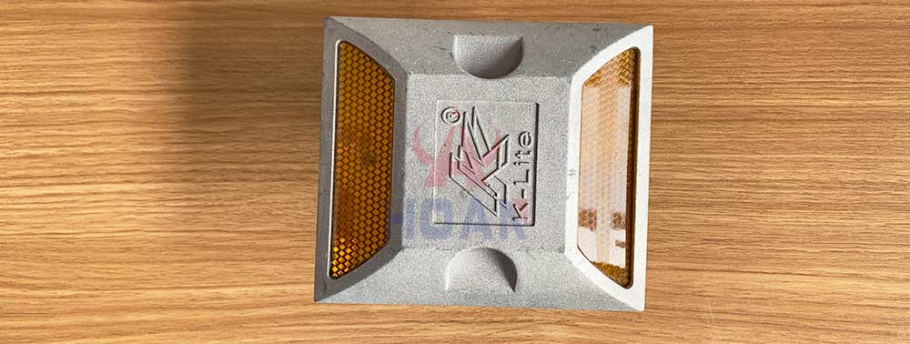 Reflective Stud: a safety guard that lights up the road at night