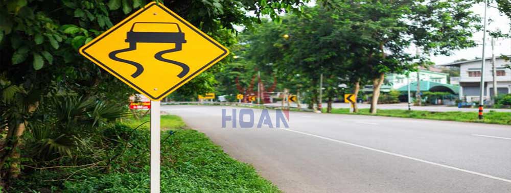 Traffic Signs: the silent guardian of urban road traffic safety