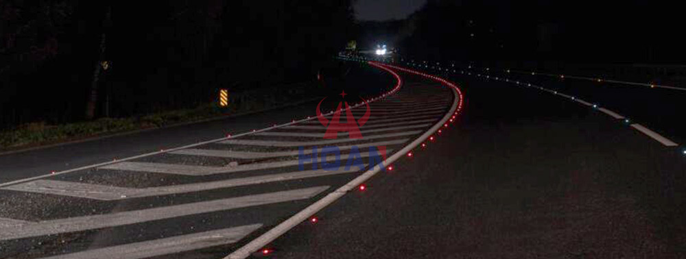 Reflective Road Studs: guardians of highway safety in Peru