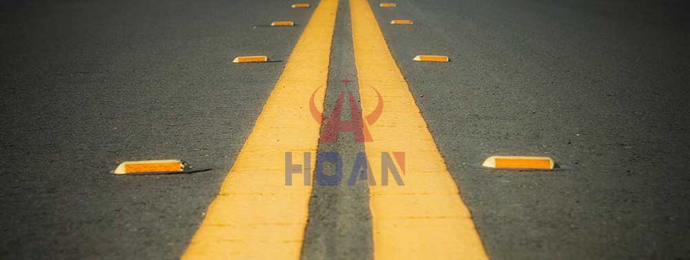 Reflective Road Studs: Nighttime Safety Guardians on Peru's Highways