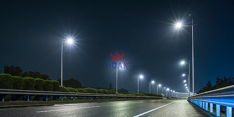 Solar Street Light on the Highway